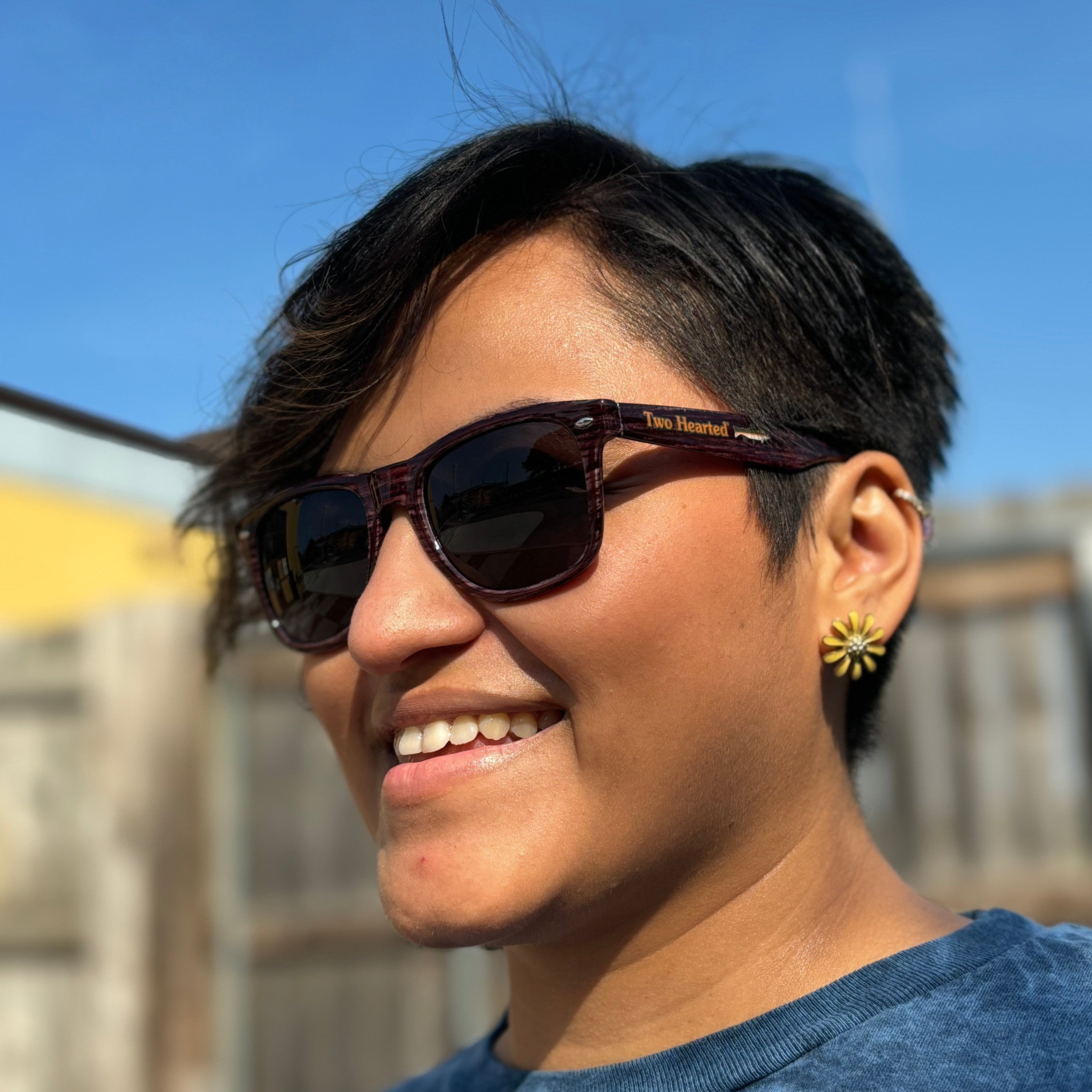 Two Hearted IPA Wood Grain Sunglasses – Bell's General Store Online